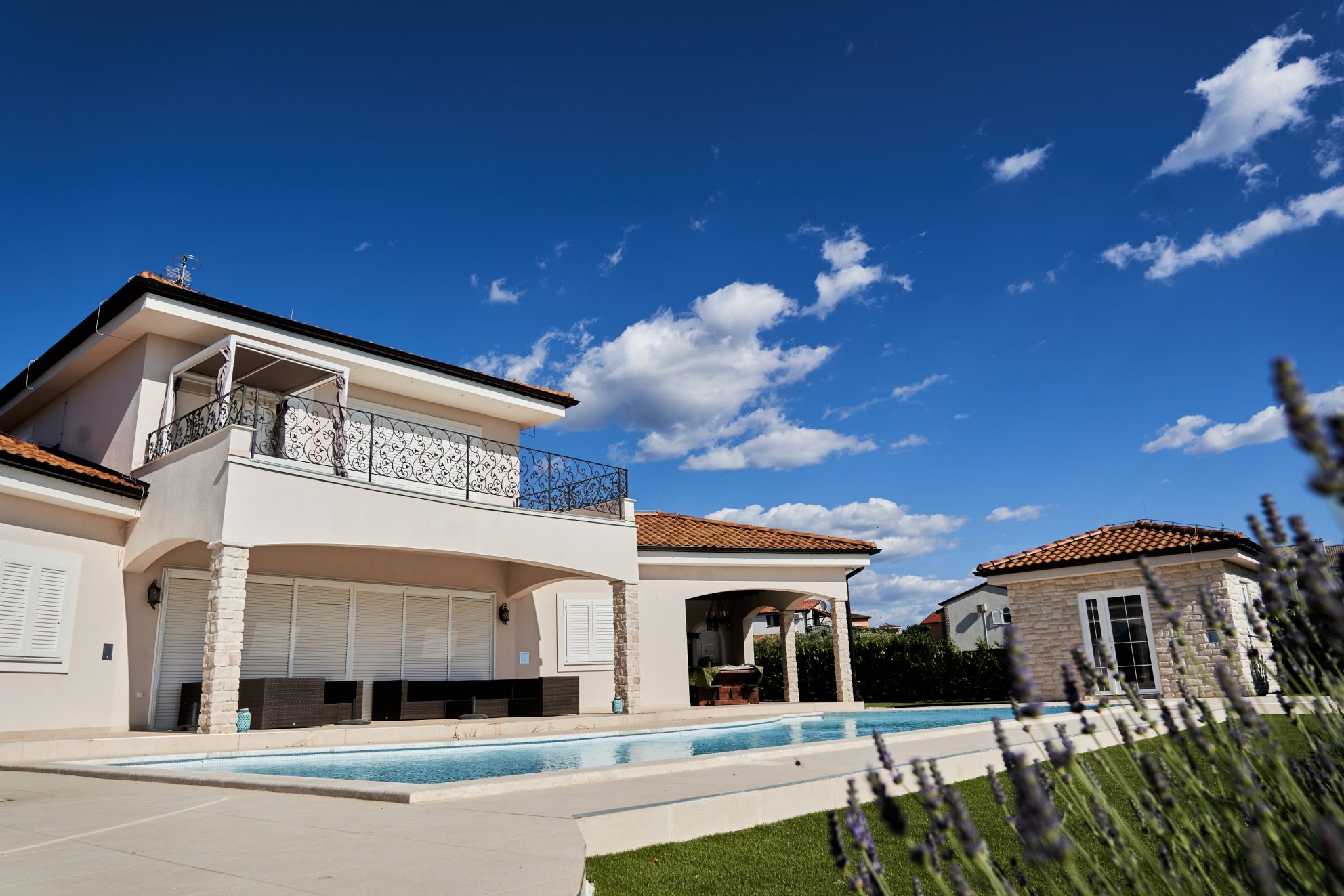 VENETON 14 (Mediteran Plus) - mediteranski dizajn i funkcionalnost ...